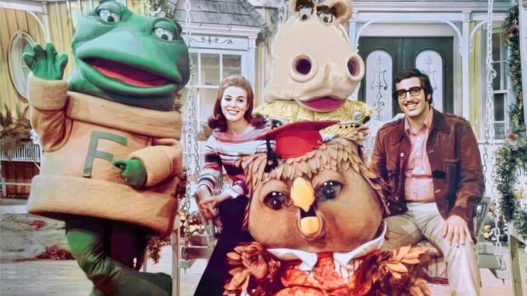 History - New Zoo Revue